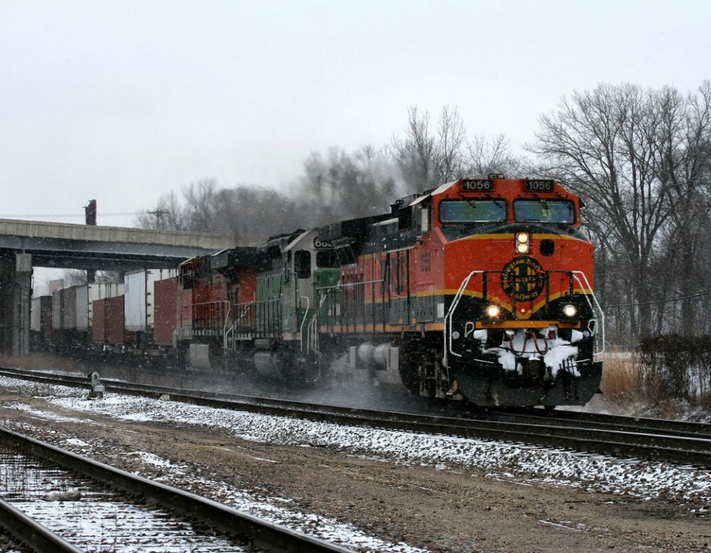 BNSF 1056